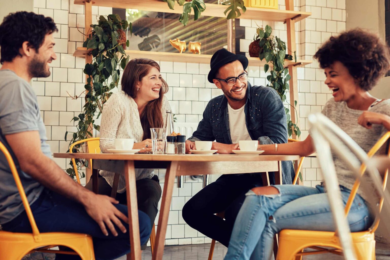 How to talk about money with your friends - Brigit Blog
