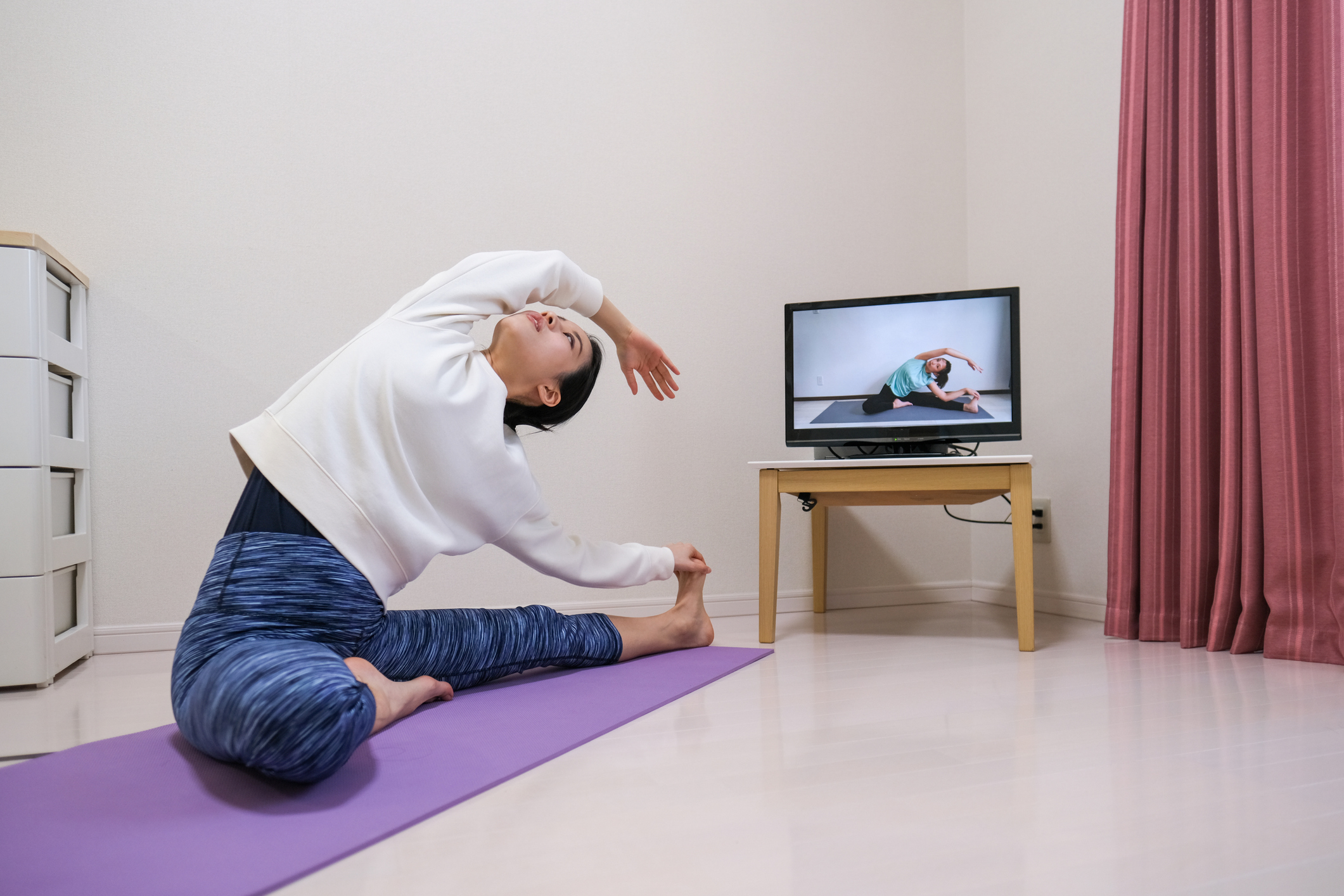Gym membership vs. YouTube yoga: The real cost of fitness in 2025 ...