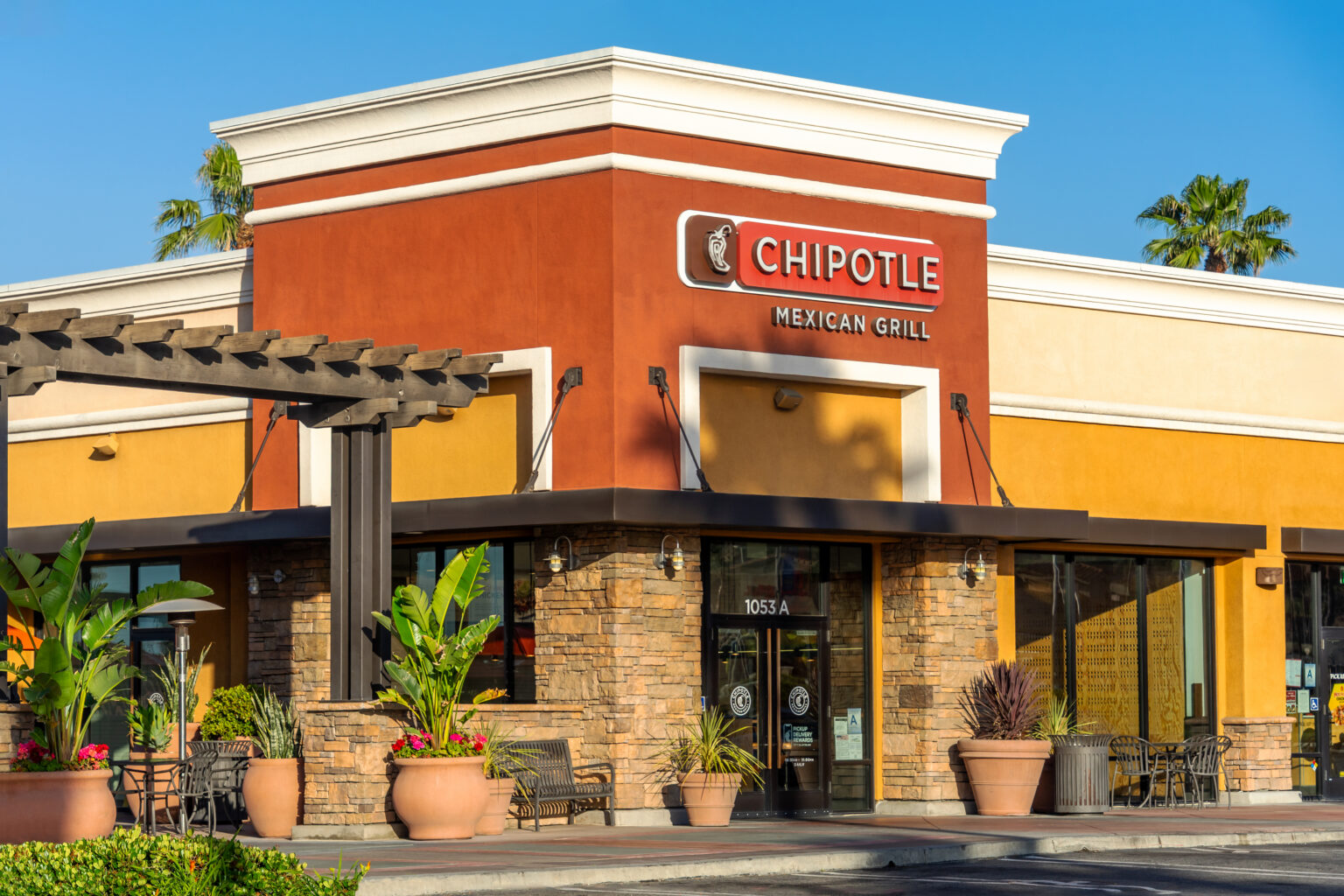 The Chipotle portion crisis: Shrinkflation survival guide - Brigit Blog